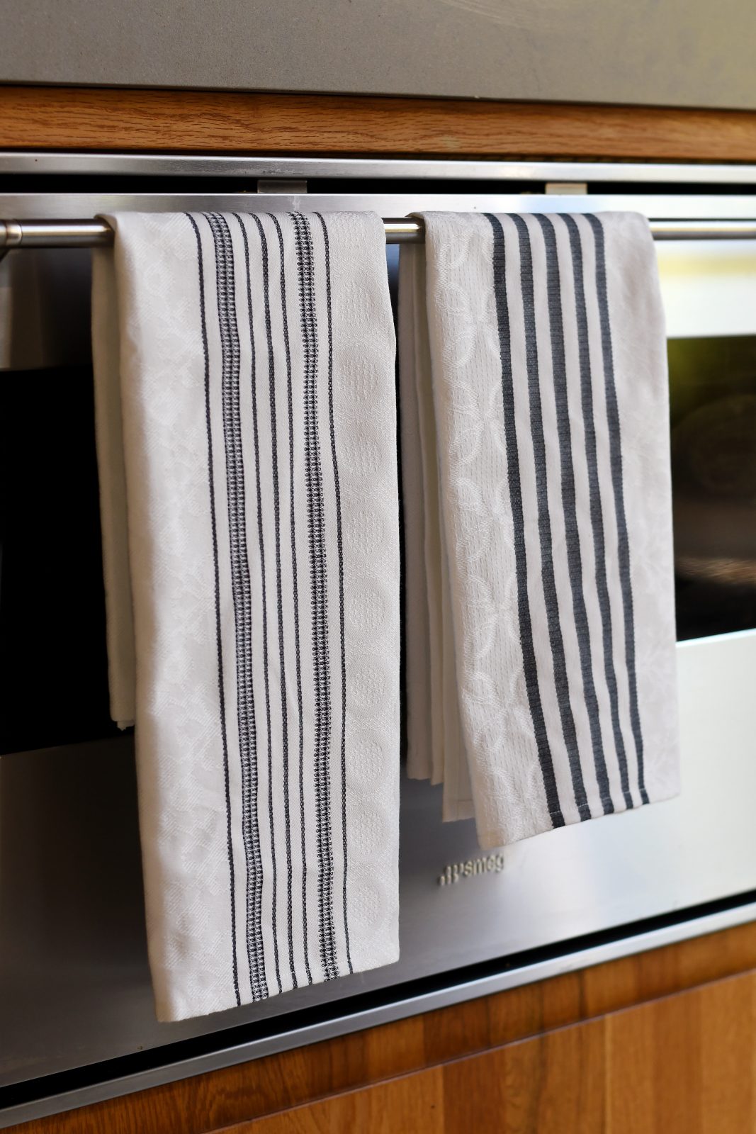 Classic Tea Towel (Set of two) | Home Textiles | - African Jacquard